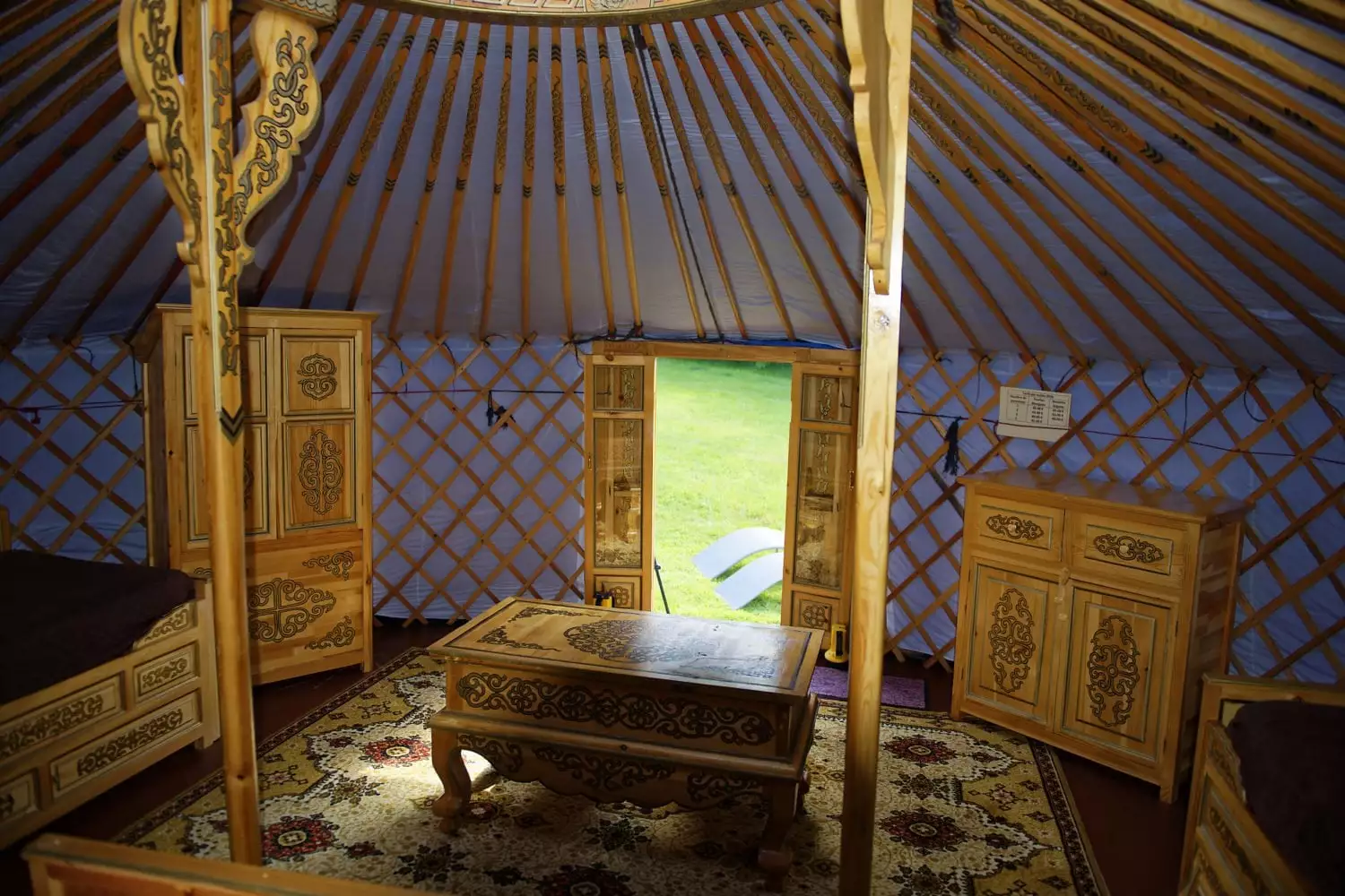 Yourtes en Bretagne sud: des yourtes mongoles dans le sud Finistère.